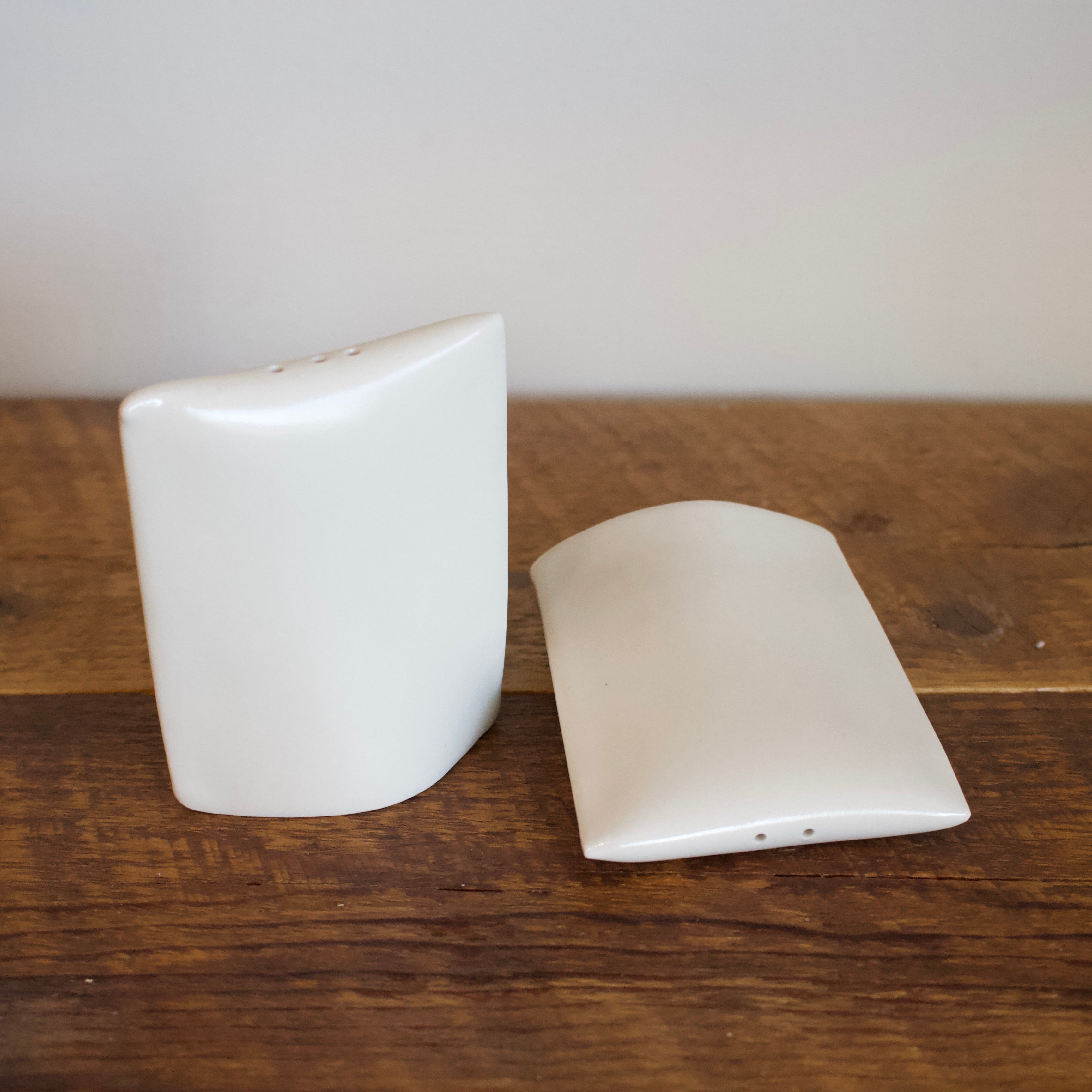 Salt & Pepper Shaker – Sticks & Bricks